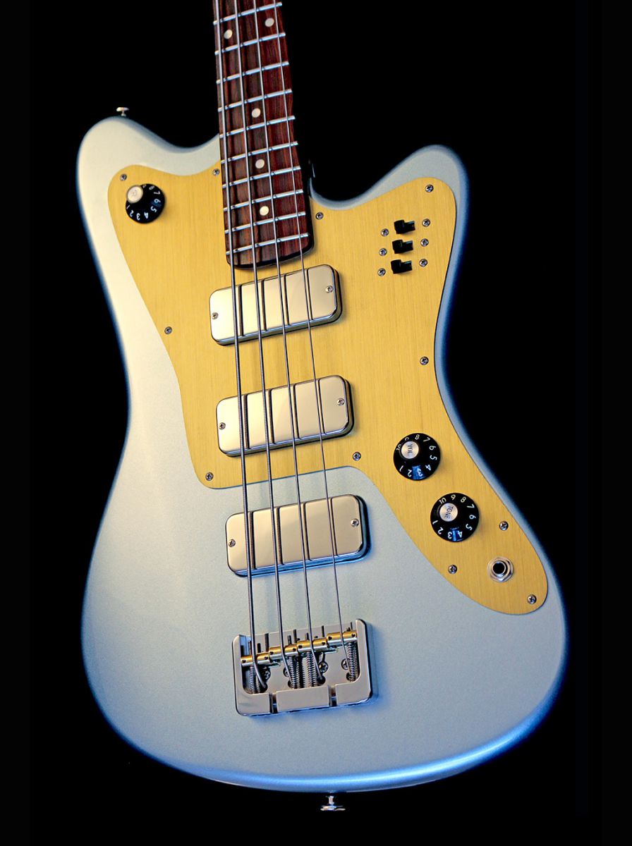 Deimel Firestar Bass »Moon Dust Blue« – Deimel Guitarworks